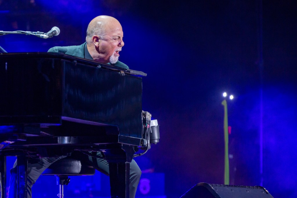 The Piano Man is still keeping the faith at PNC Park – Aug 11, 2022 ...